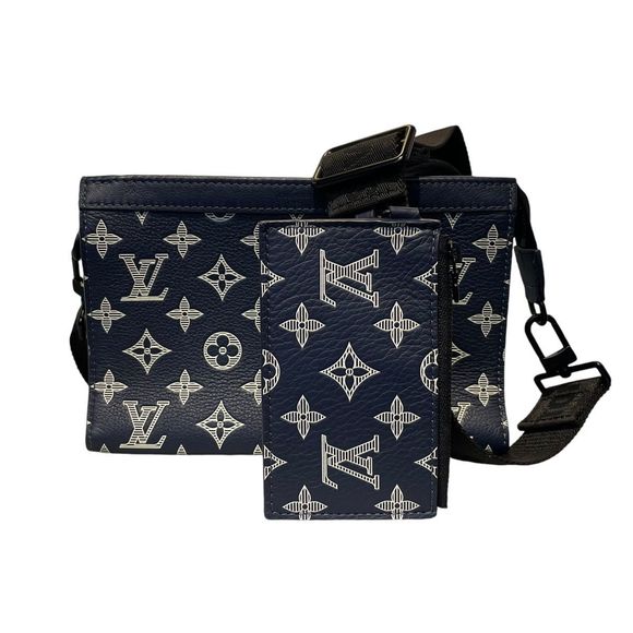Louis Vuitton | Bags | Louis Vuitton Black Wearable Bag Gaston Shoulder ...